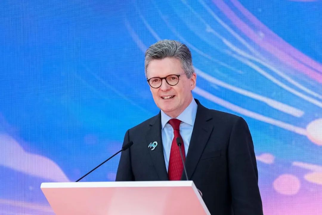 罗氏制药中国，奔向下一个“黄金30年”医药新闻-ByDrug-一站式医药资源共享中心-医药魔方