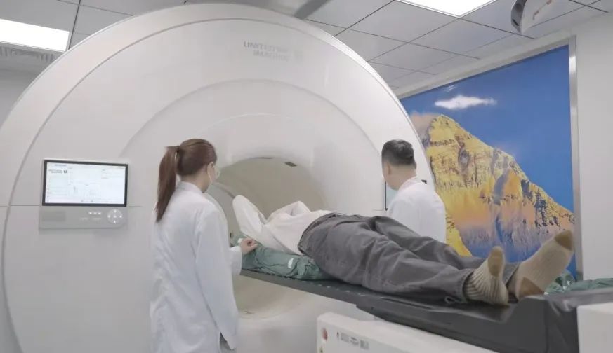 全球首台一体化环形CT直线加速器在仁济医院投入临床使用，国产高端放疗设备开启精准治疗新篇章医药新闻-ByDrug-一站式医药资源共享中心-医药魔方